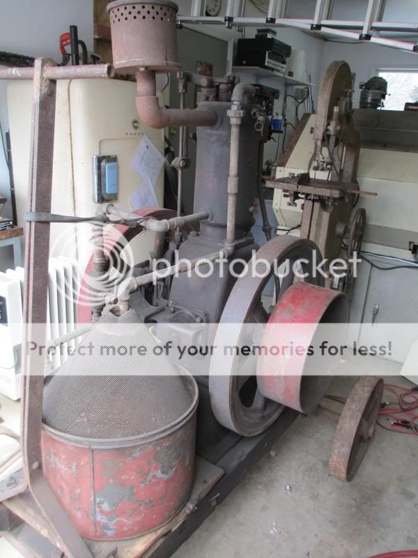 2HP Famous Vertical Restoration | Smokstak® Antique Engine Community*