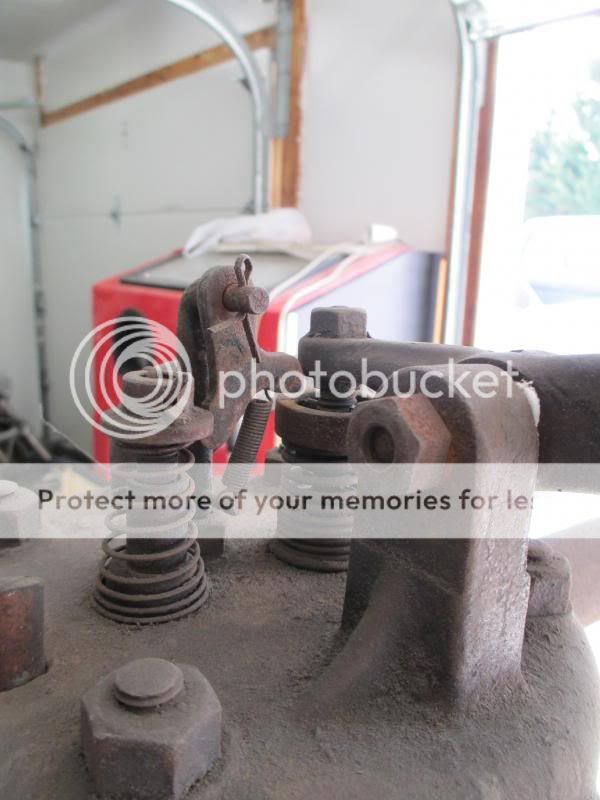 2HP Famous Vertical Restoration | Smokstak® Antique Engine Community*