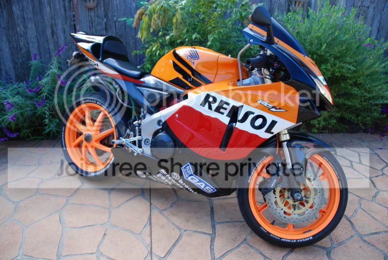 Cammy's Repsol Tyga RVF 400 "NOW FOR SALE" | CBR250 Forums